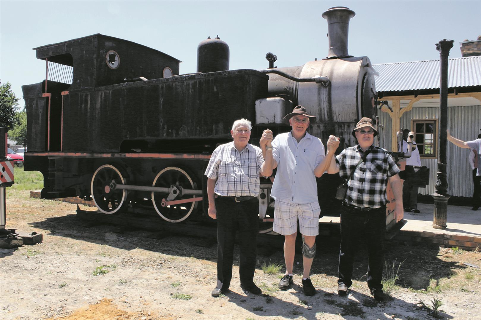 BREAKING NEWS: Vintage railway locomotive arrives at Fort Amiel Museum ...