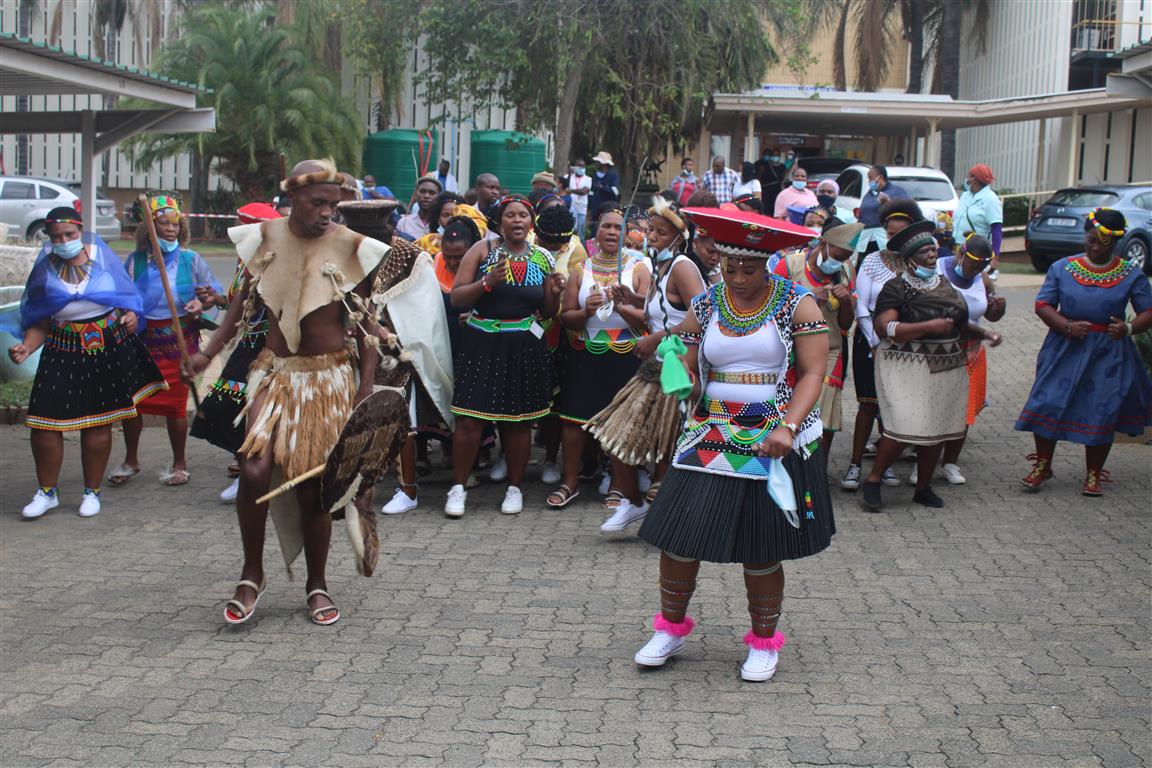 Ladysmith KZN: Hospital staff honour lives lost to Covid-19 | Northern ...