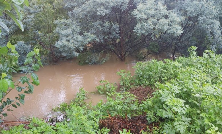NEWCASTLE KZN: Rising river has residents weather wary | Northern Natal ...
