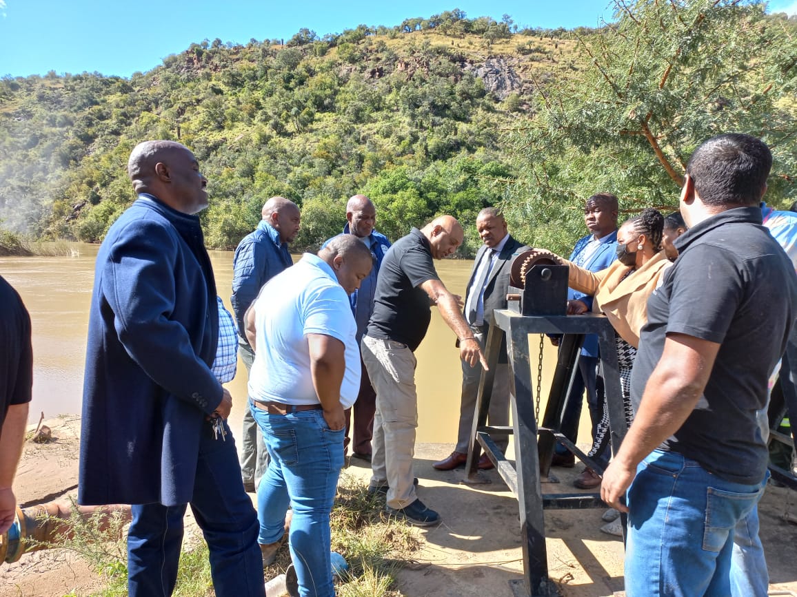 uThukela say water shortages are due to silt