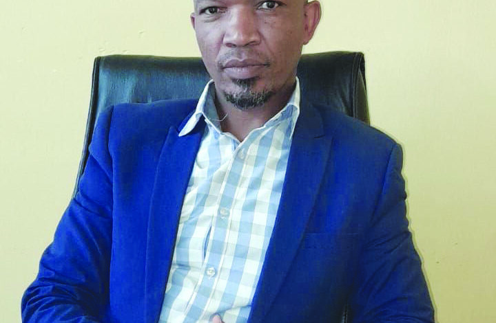 New municipal manager aims to use his experience to get finances in ...