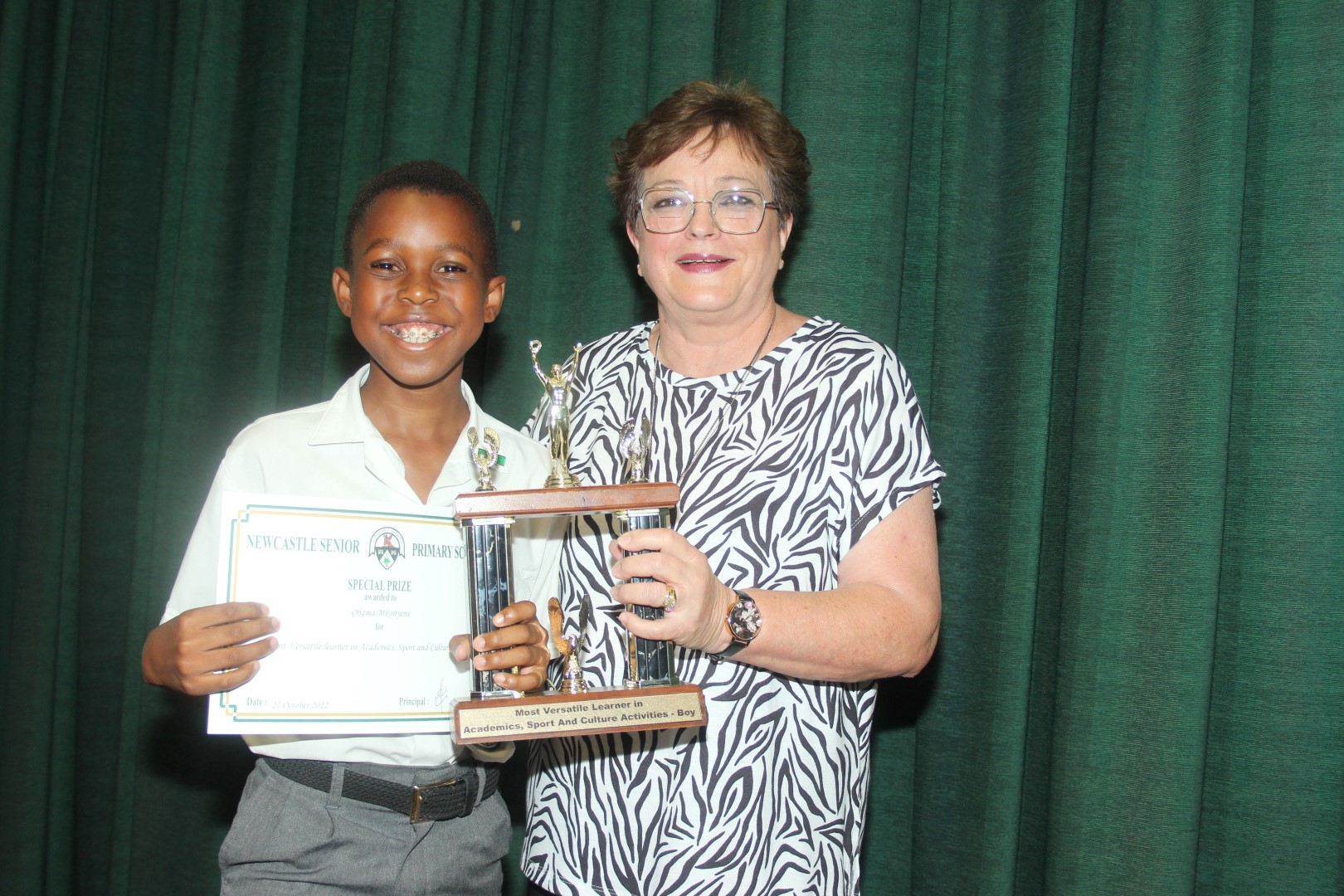 Newcastle Senior Primary School hosts prize giving ceremony | Northern ...