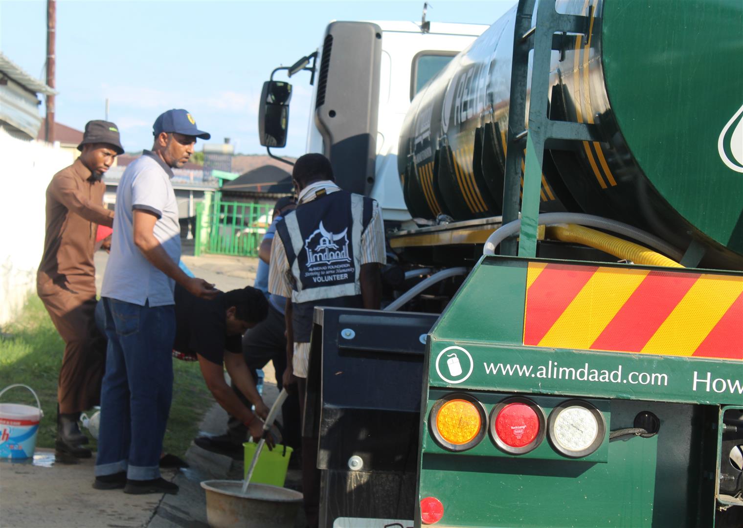 Al-Imdaad helps out during water crisis | Northern Natal News