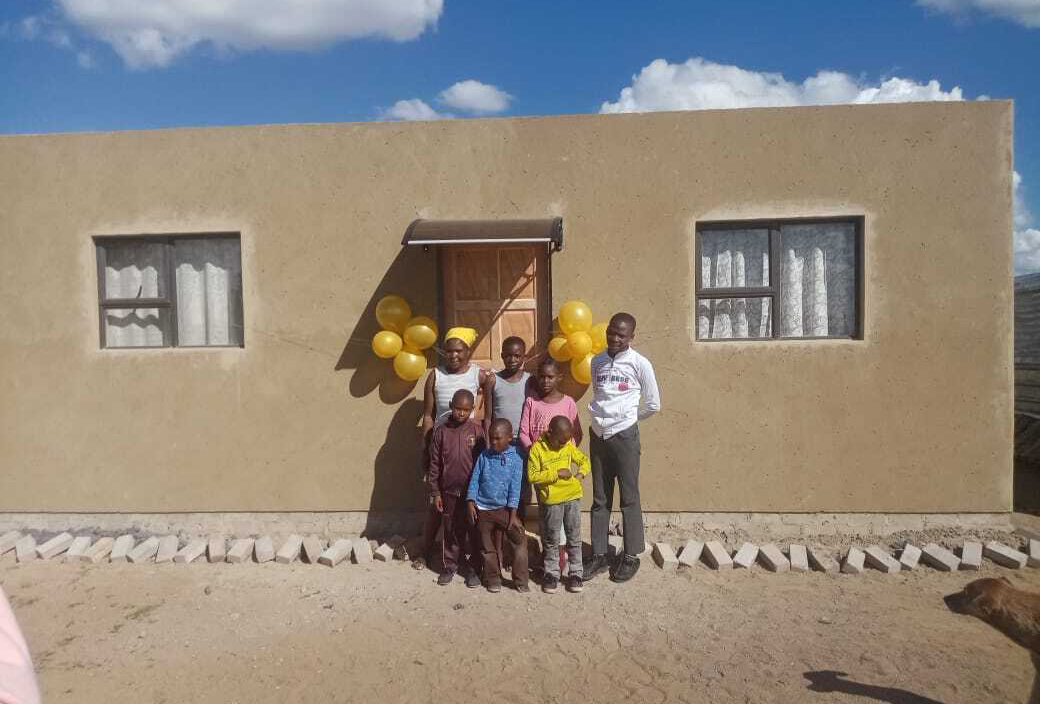 Local nurse, Sisana blesses the Shoyiza family with a brand new home ...