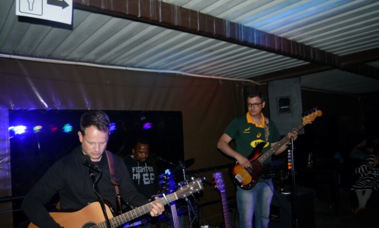 A rocking evening sees launch of a new tipple | Northern Natal News