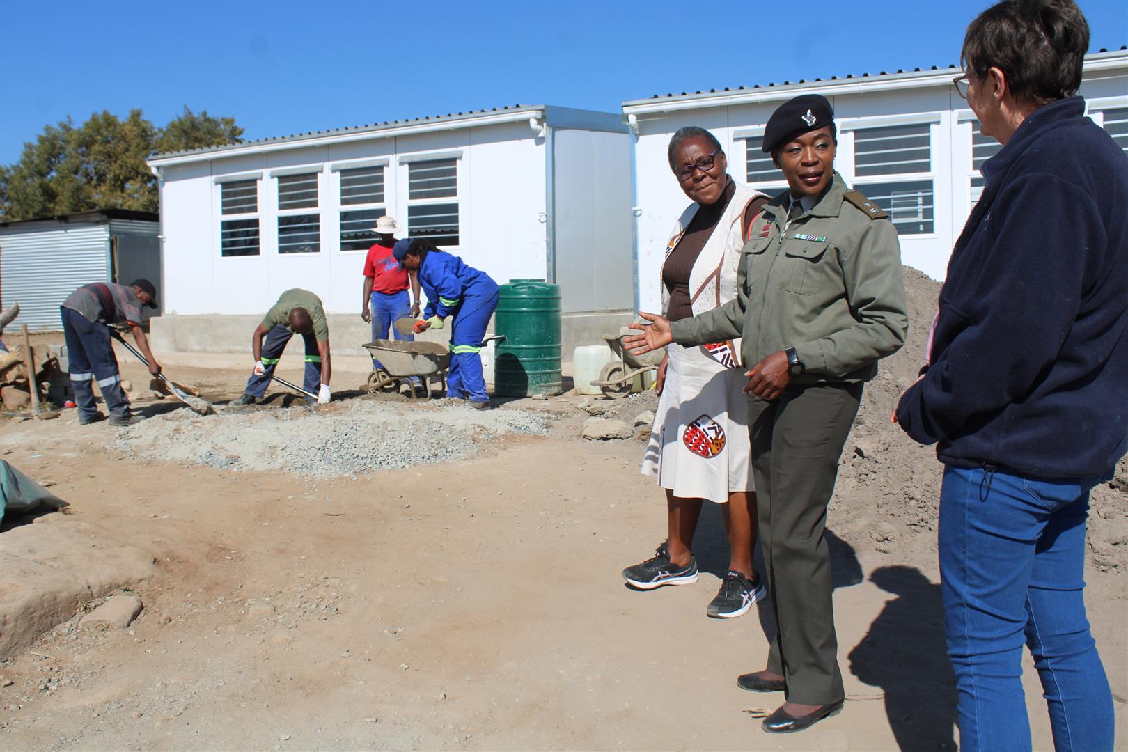 Army helps primary school | Northern Natal News
