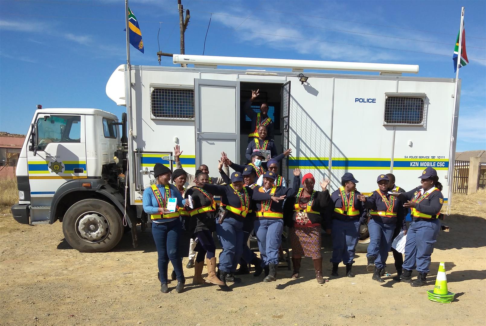 Female police officers spread awareness | Northern Natal News