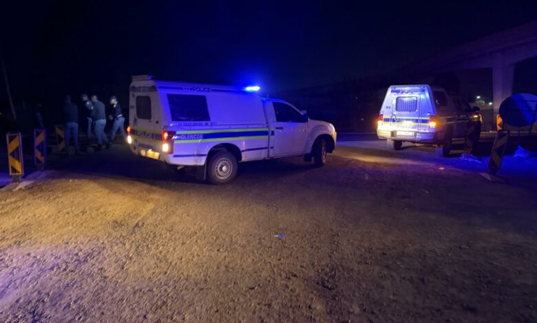 Police launch huge manhunt after seven detainees escape from van in ...
