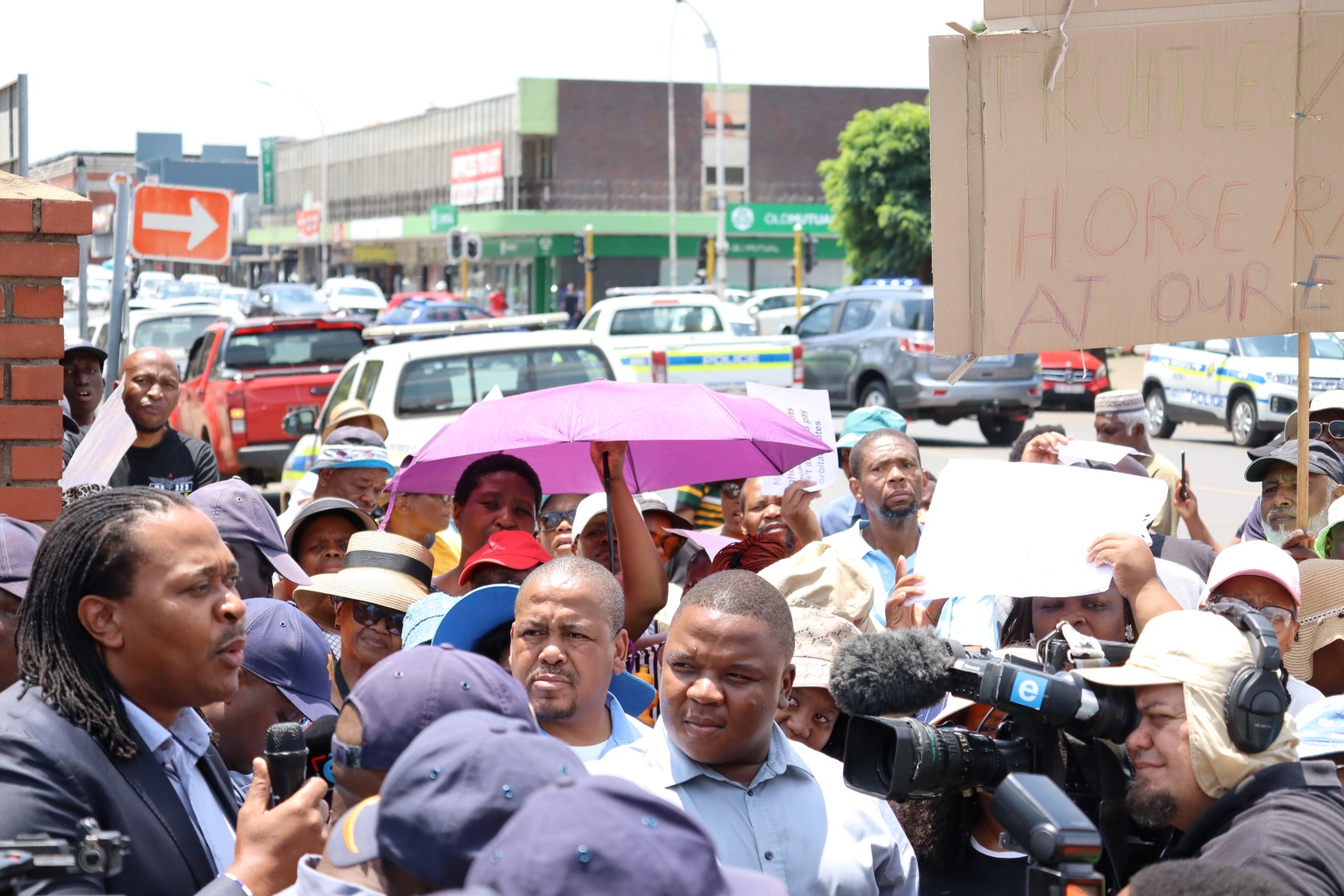 UPDATE: Residents challenge municipality on billing and service ...