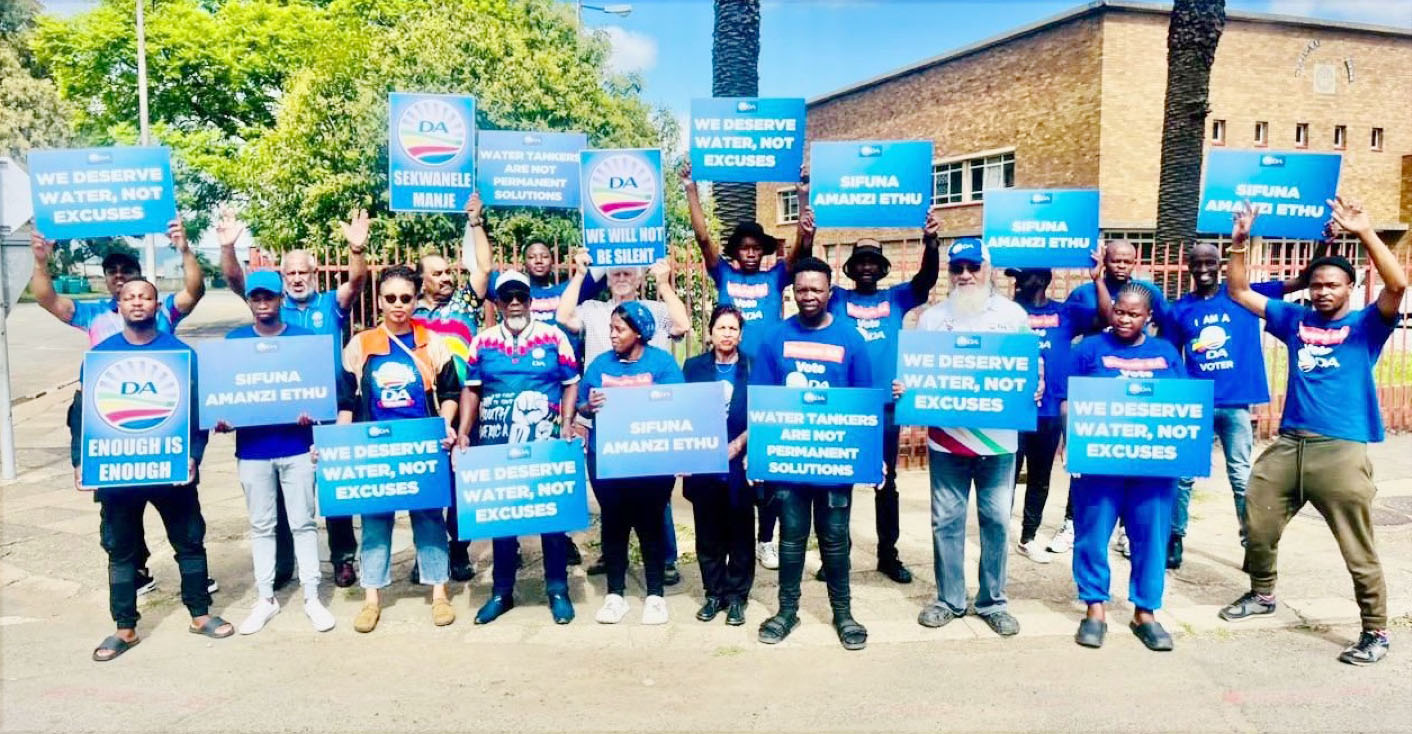 DA campaigns against ongoing water outages in Endumeni | Northern Natal ...