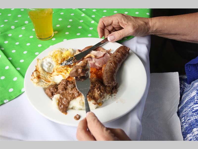 Boerebrêkvis en melkskommels | Review