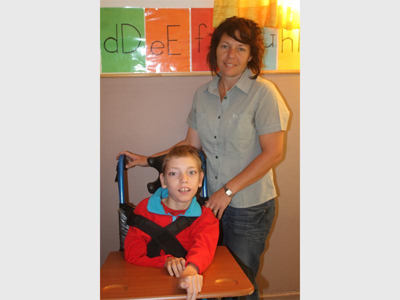 Dylan is die appel van sy ma se oog | Review