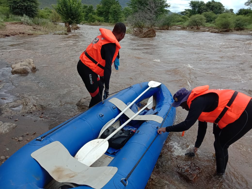 Limpopo SAPS search and rescue divers brave flooding waters to recover ...
