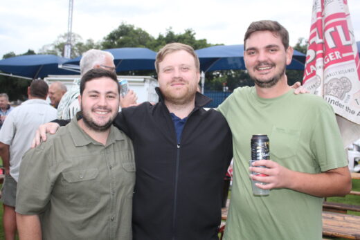 Gesellige rugbykuier by Manne Aand | Review