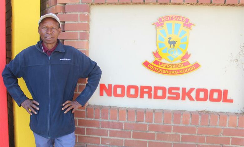 Noordskool bids farewell to beloved supervisor | Review