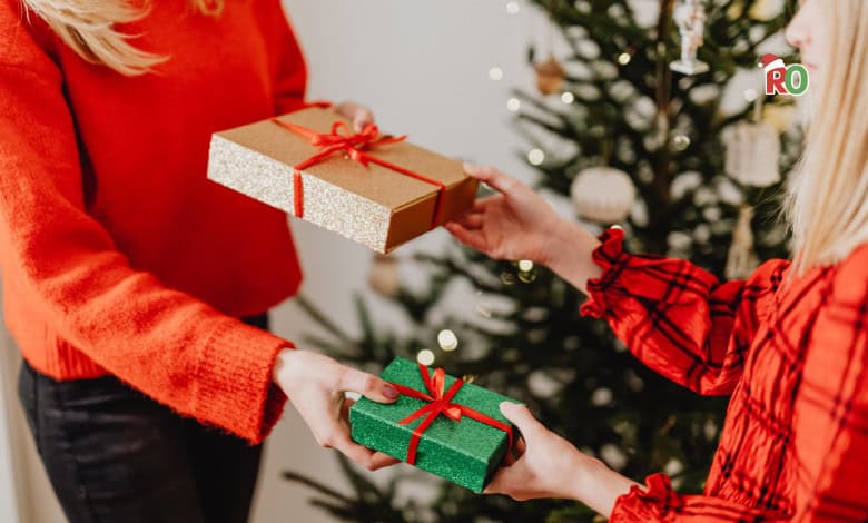 Secret Santa: The festive tradition inspired by a real-life ...