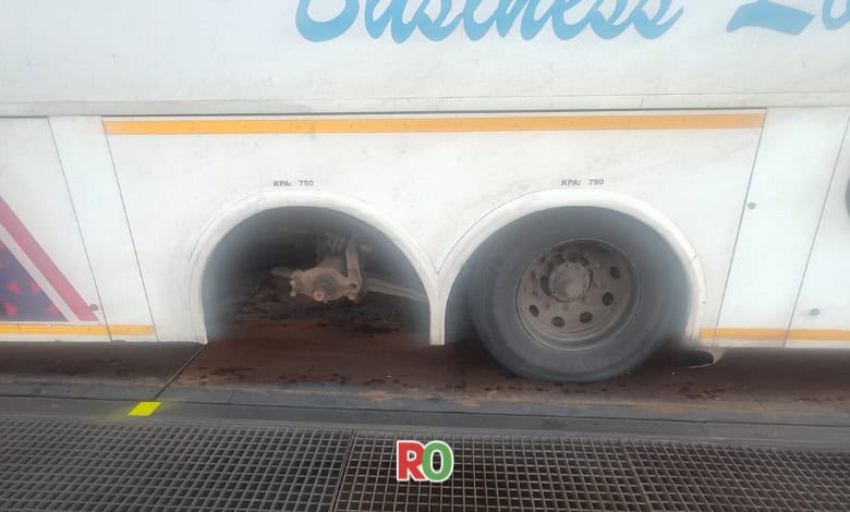 Polokwane officials intercept unroadworthy bus on N1 | Review