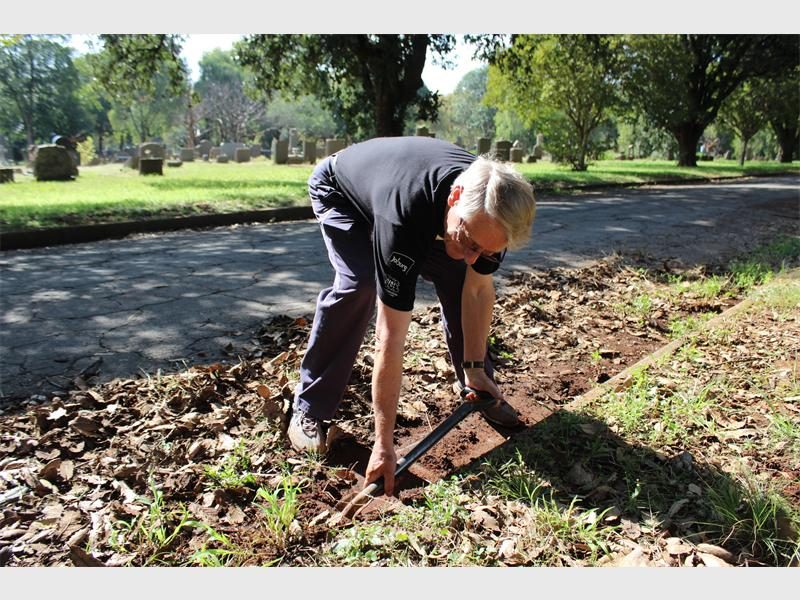 #AReSebetseng: Westpark gets a clean sweep | Northcliff Melville Times