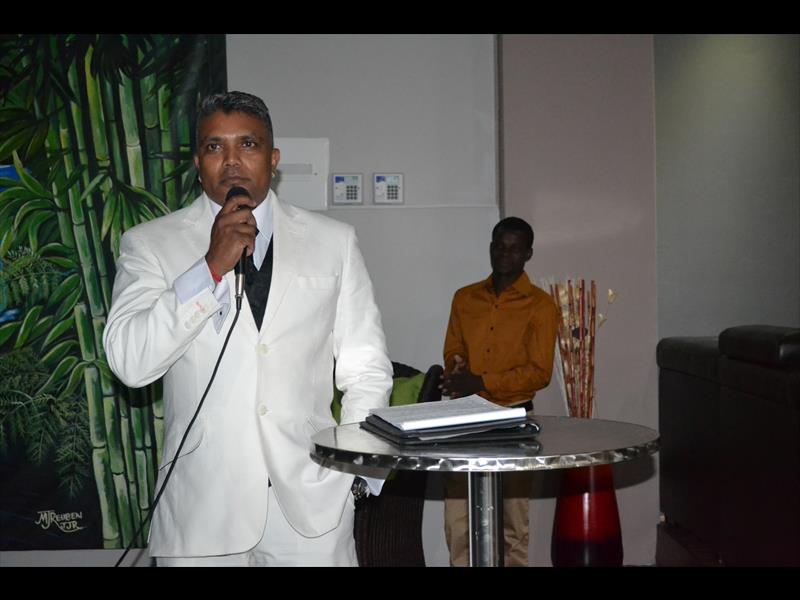 Black-tie and bubbly | North Coast Courier