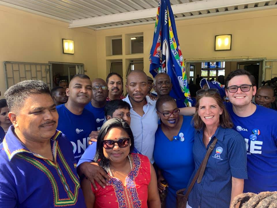 Hundreds flock to see DA's Maimane in action at Stanger Manor Hall ...
