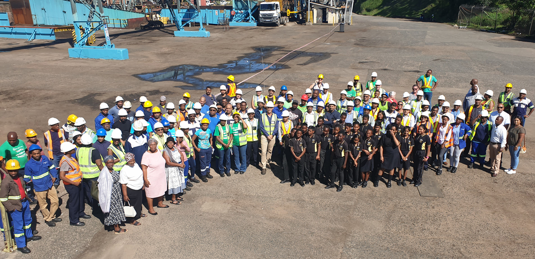 Gledhows's cane crushing season opens on a sweet note | North Coast Courier