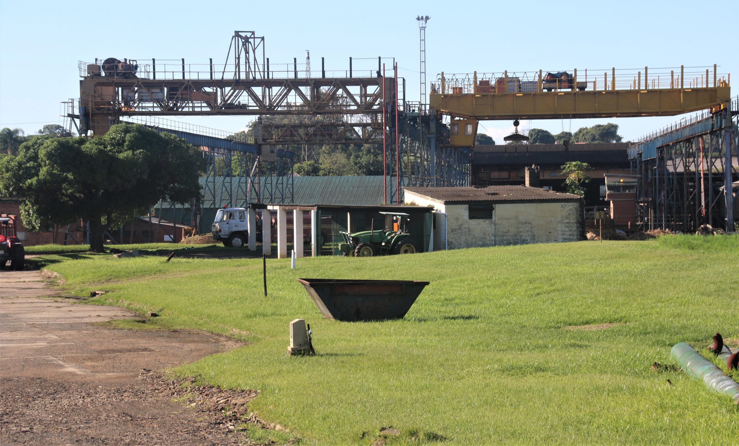 Retrenched legacy workers demand 'alternative solution' amid closure of ...