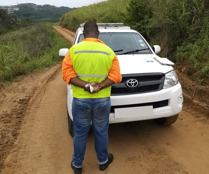 Alleged fuel thief arrested after fleecing Umdloti fuel station | North ...