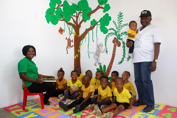 Siza Water gives Siyakhula Crèche a facelift in honour of Mandela Day ...