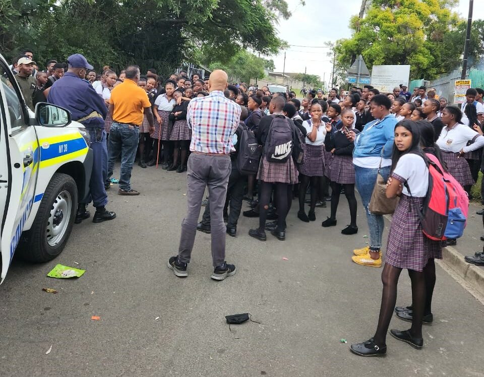 Shakaskraal pupils protest teacher shortage | North Coast Courier