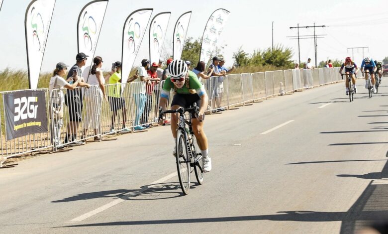Ballito's Errin Mackridge wins national road cycling title | North ...
