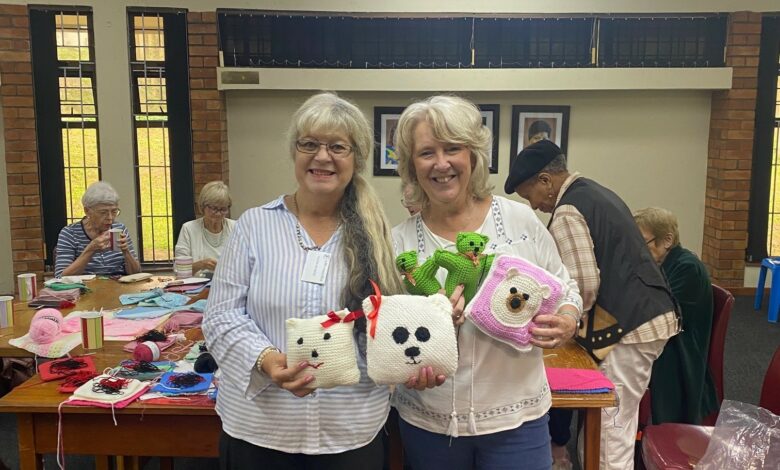 Wednesday Social Club crafts teddies for Ballito Clinic | North Coast ...