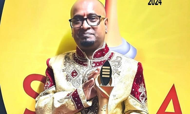 KwaDukuza traditional singer Omesh Mohanpursad mixes disco chutney in ...
