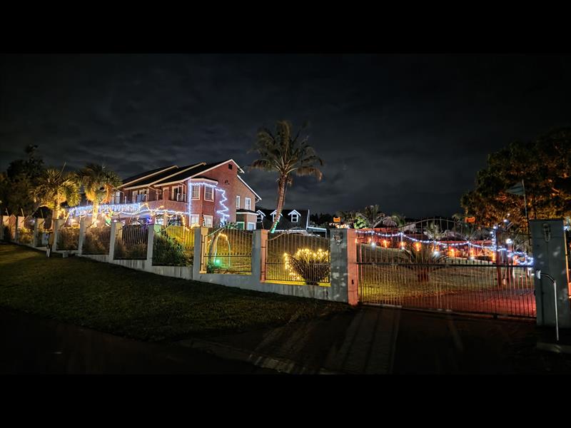 Christmas light competition brightens up Zinkwazi Beach | North Coast ...
