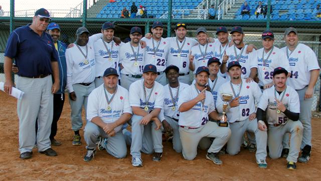 Silver en goud vir plaaslike sagtebalspanne | Rekord