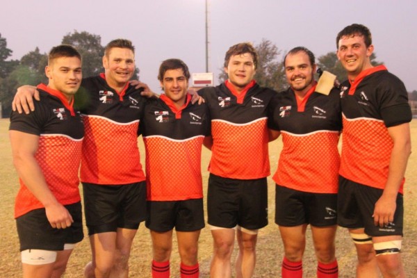 Polisie is gunsteling om Lucas Strachan skild te wen | Rekord