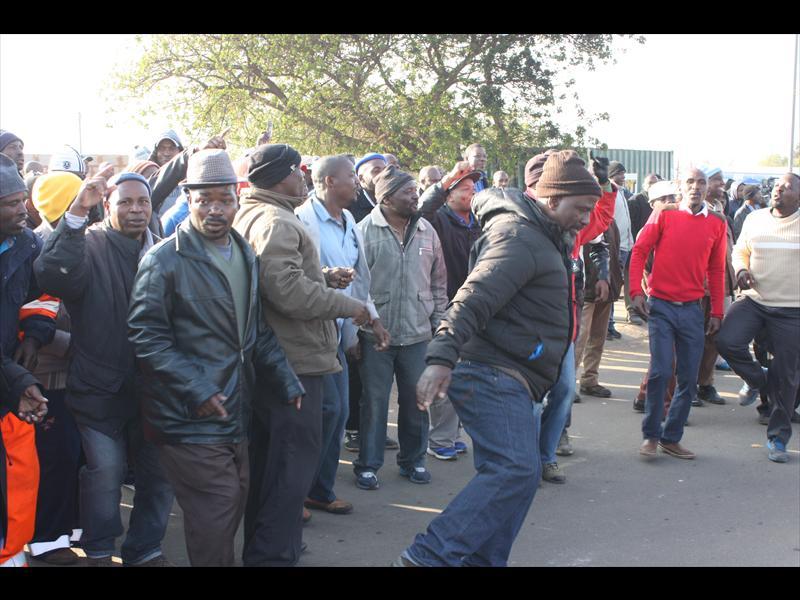 Peace restored in Mamelodi as buses run | Rekord
