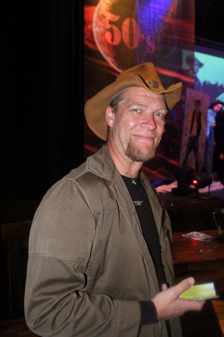 Country Western at the Barnyard | Rekord