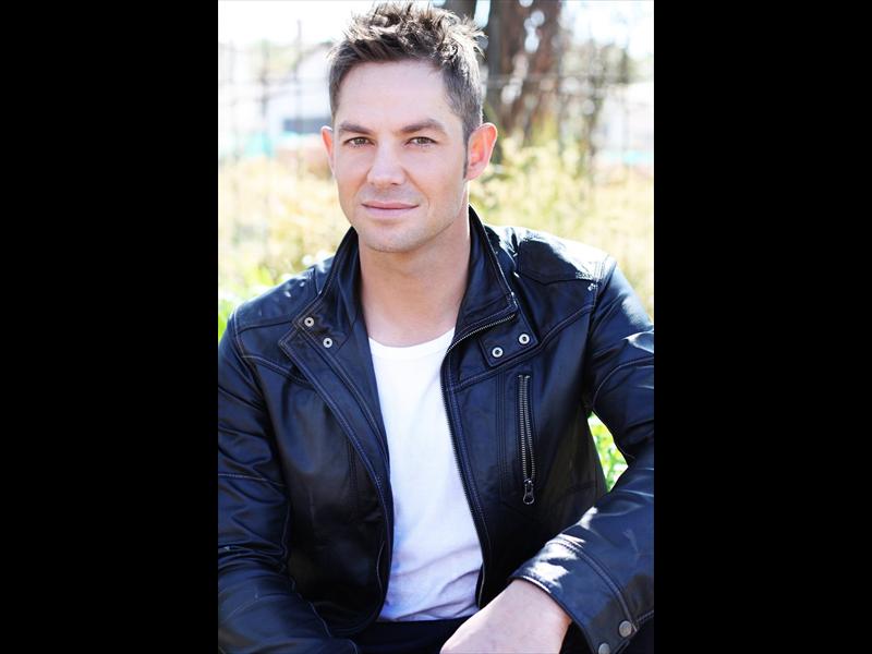 Sanger kap LUR oor skole | Rekord