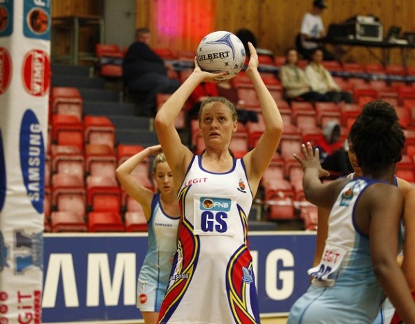 Strong Tuks team smashed UTC in Varsity Netball | Rekord