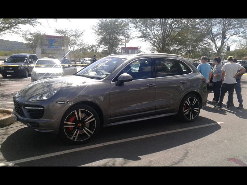 Doctor robbed in East shopping centre | Rekord