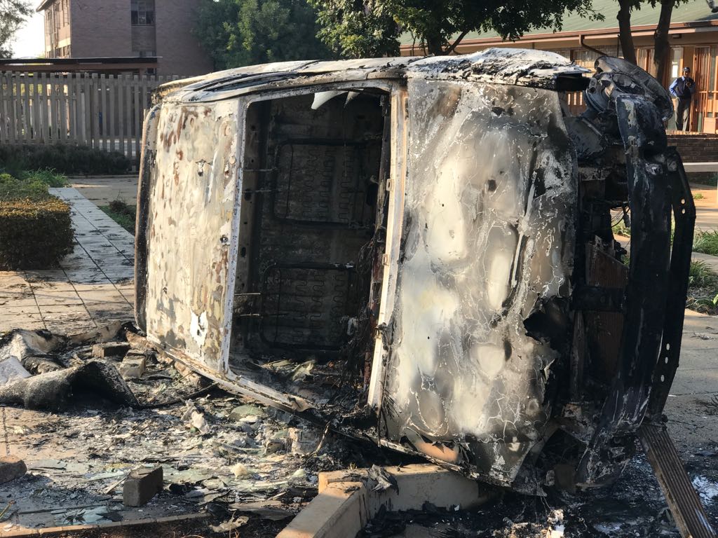 UPDATE: VIDEO: Violence erupts at TUT north campus after student shot ...