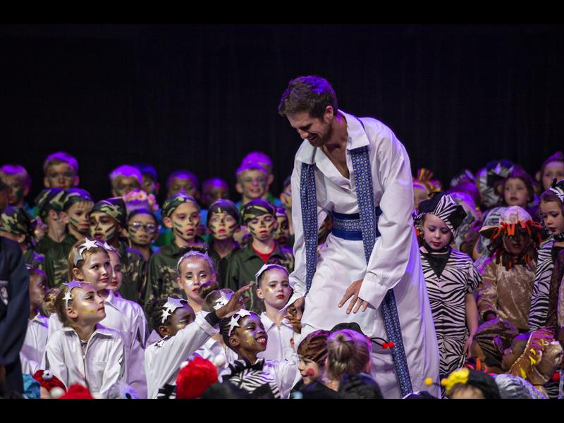 SCHOOL: Maragon Olympus takes audience to the beginning | Rekord