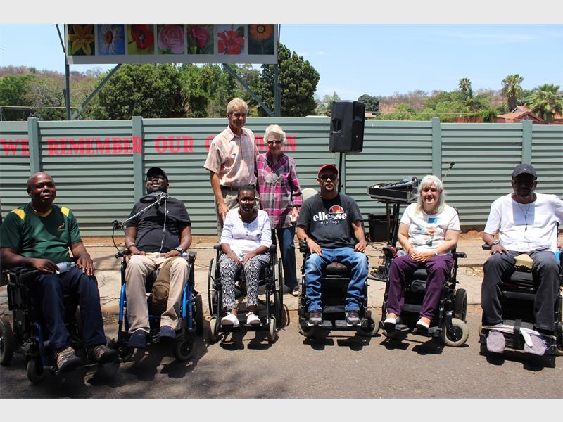 Memorial unveiled for Van Rooyen victims in the moot | Rekord