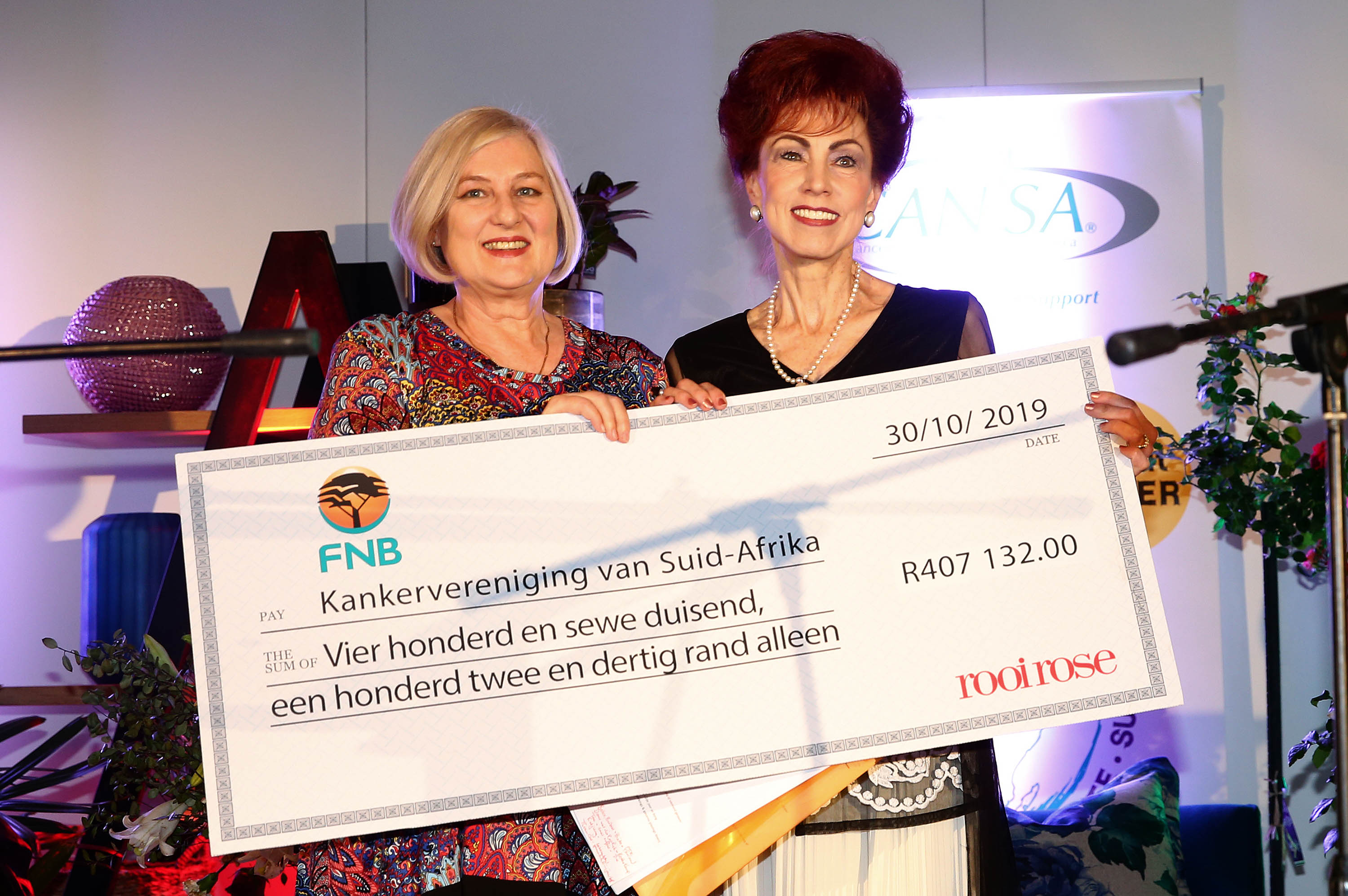 Thousands donated to CANSA during annual Rooi Rose tea | Rekord