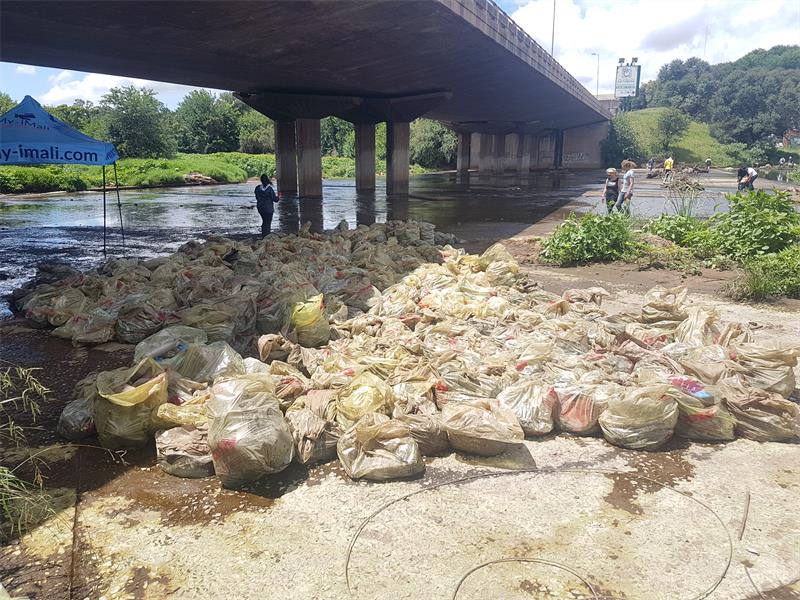 Hennops still filthy after mammoth clean-up | Rekord