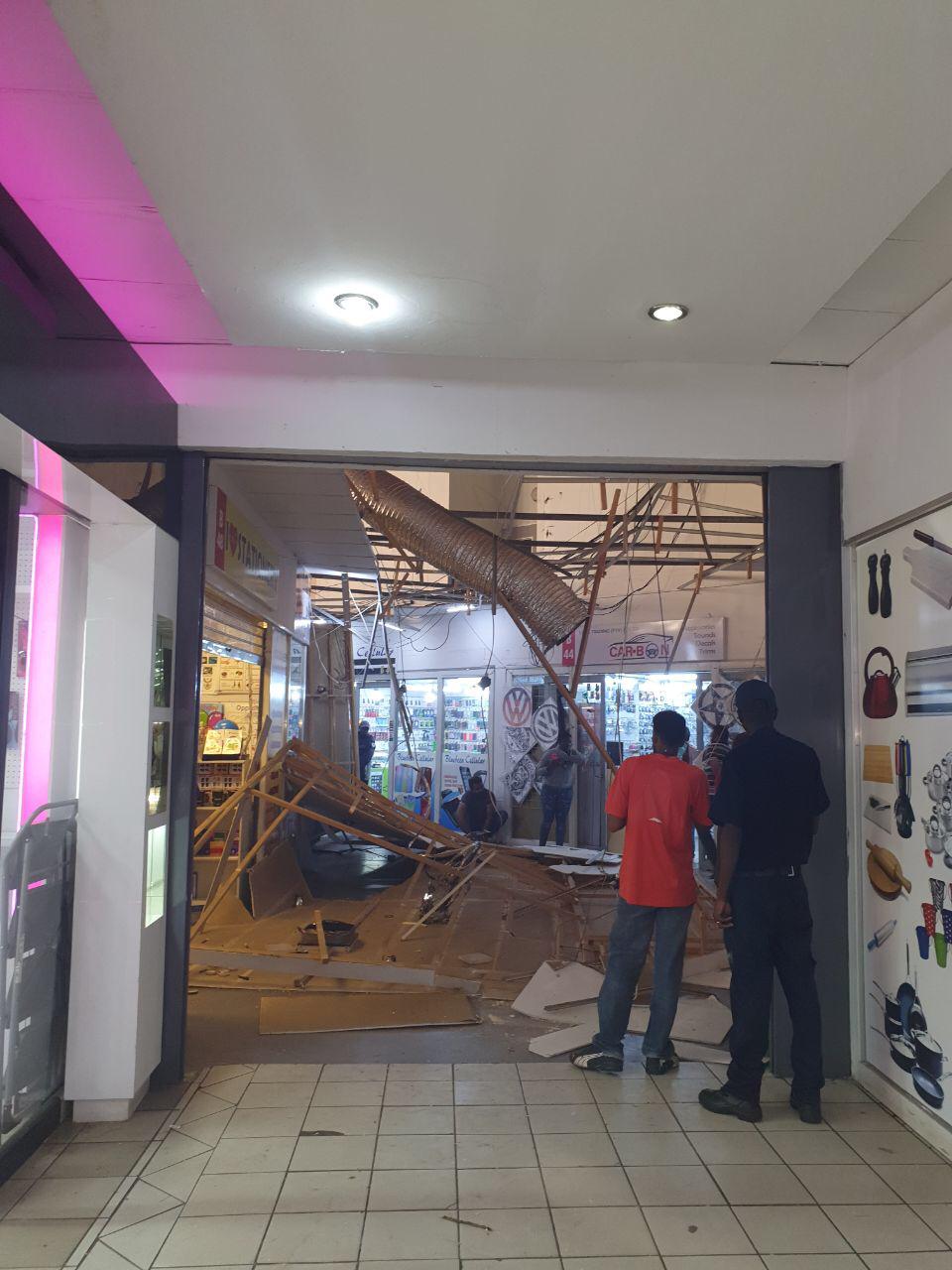 Centurion China mall ceiling also collapses | Rekord