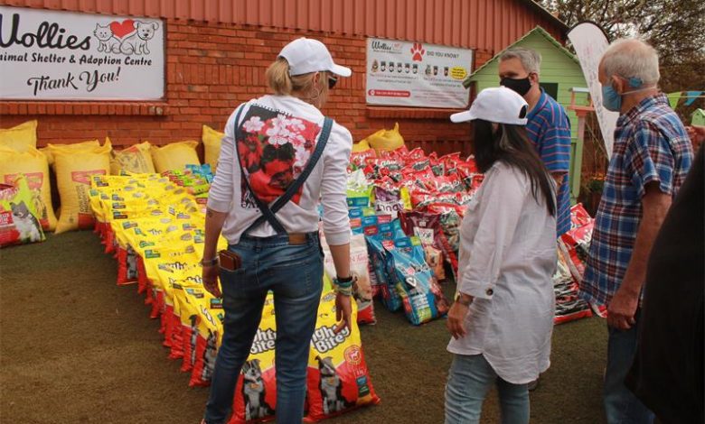 Tonne liefde vir Wollies na noodkreet | Rekord