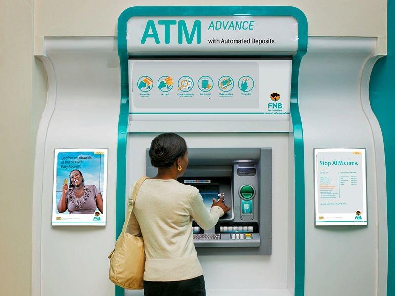 Keep safe while withdrawing cash at ATMs | Rekord
