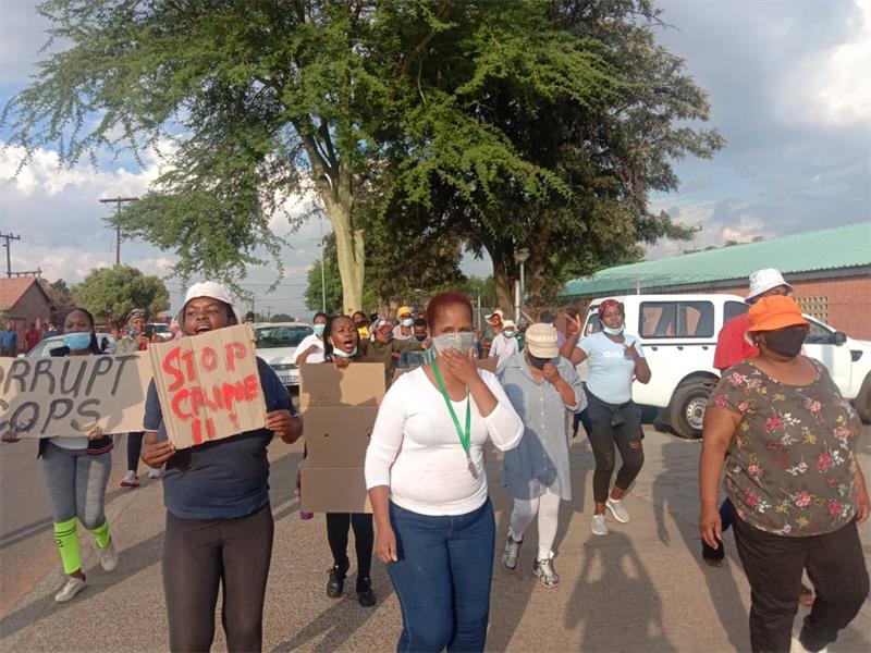 Mabopane residents want 'corrupt cops' out | Rekord