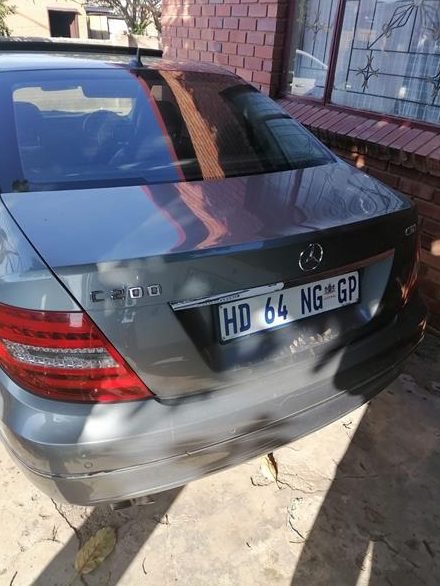 Flying squad officers arrest four | Rekord